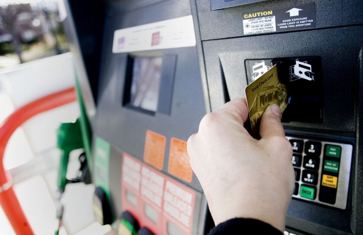 Right off the top: Thieves using devices to ‘skim’ card data from gas ...